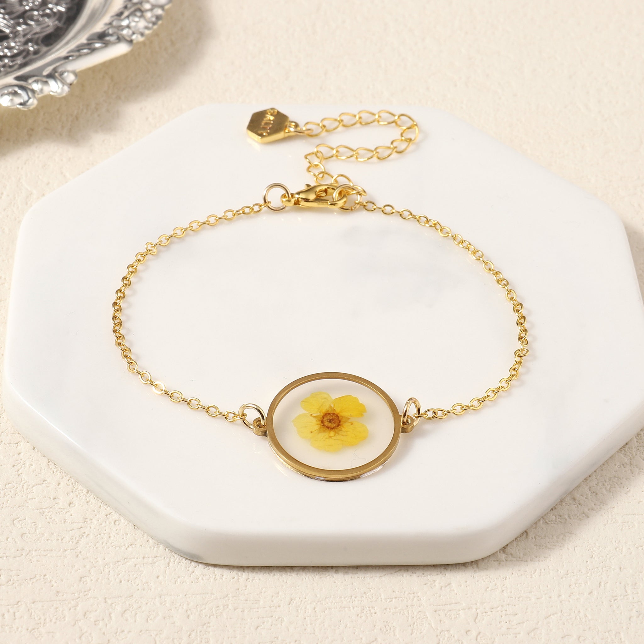 Resin Radiance Gold Bracelet | Salty – Salty Accessories