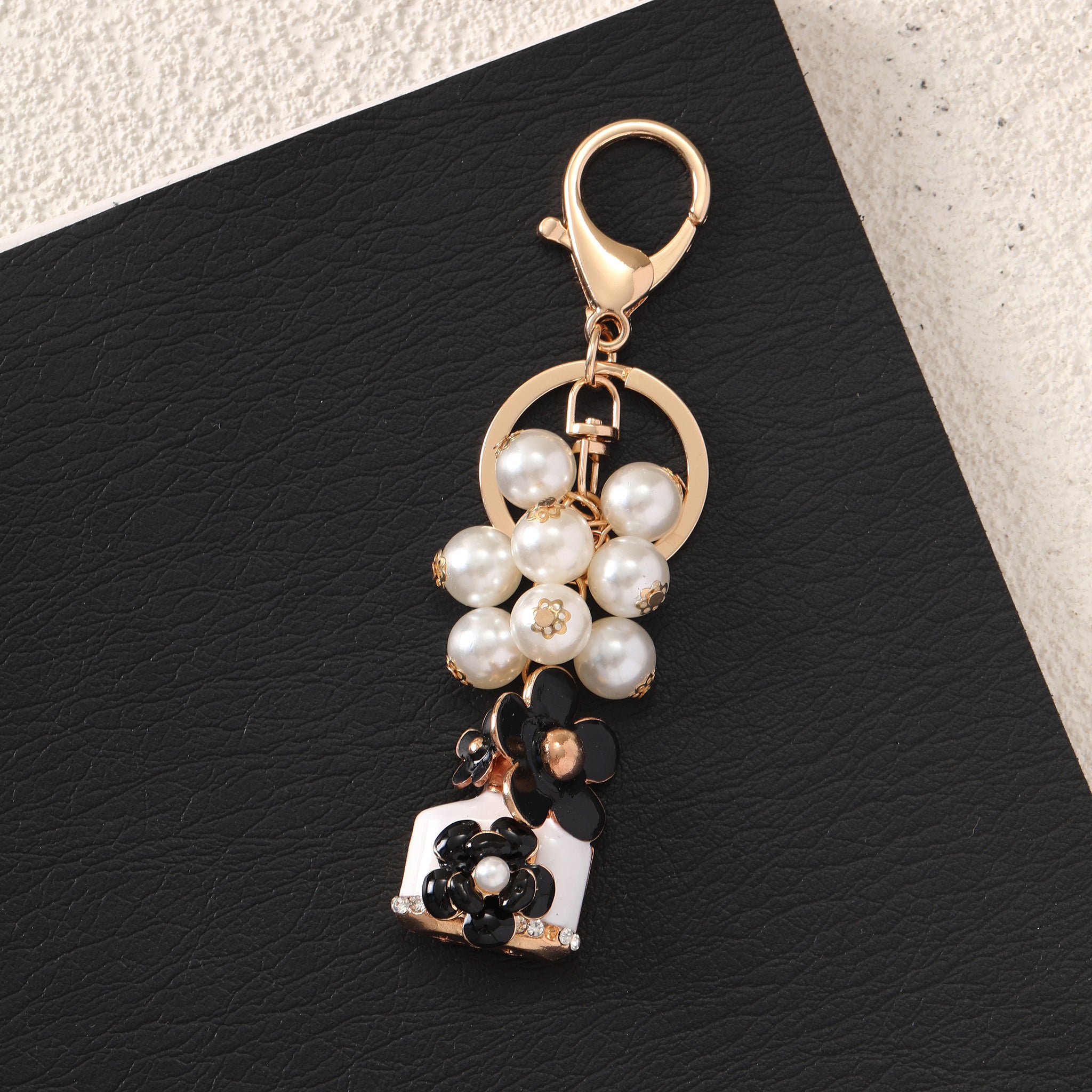 Daisy Love Pearl Bag Charm | Salty – Salty Accessories