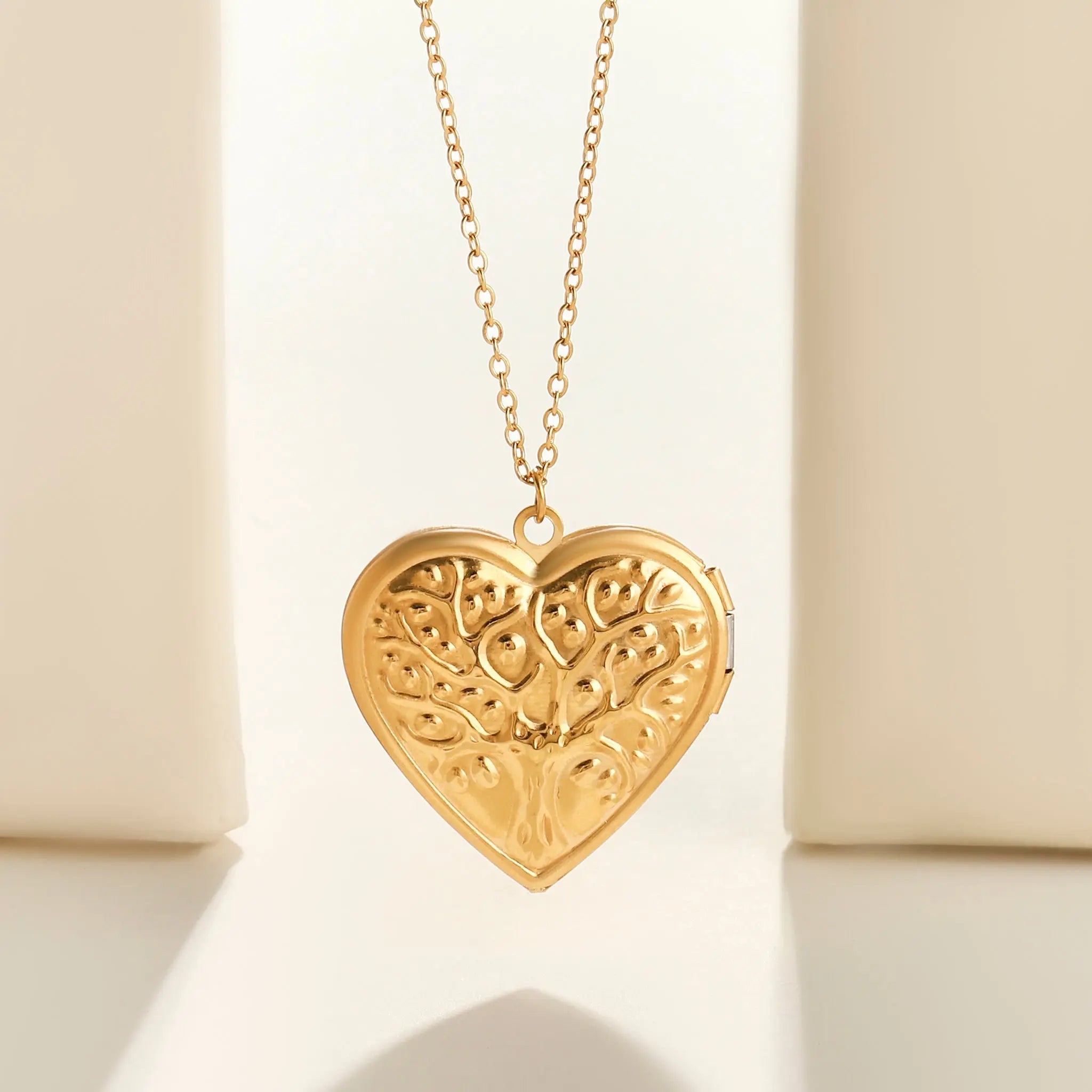 Magnificent Heart Necklace | Salty – Salty Accessories